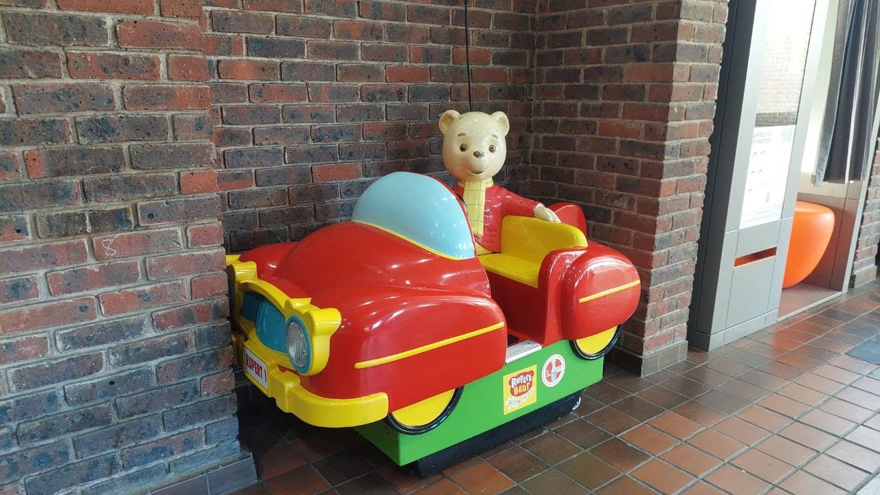 2000s Jolly Roger Standard Rupert The Bear Kiddie Ride - YouTube