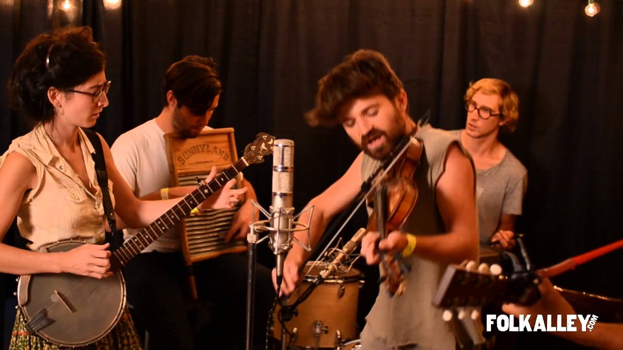 Folk Alley Sessions: Spirit Family Reunion - "Climb Up the Corn" - YouTube