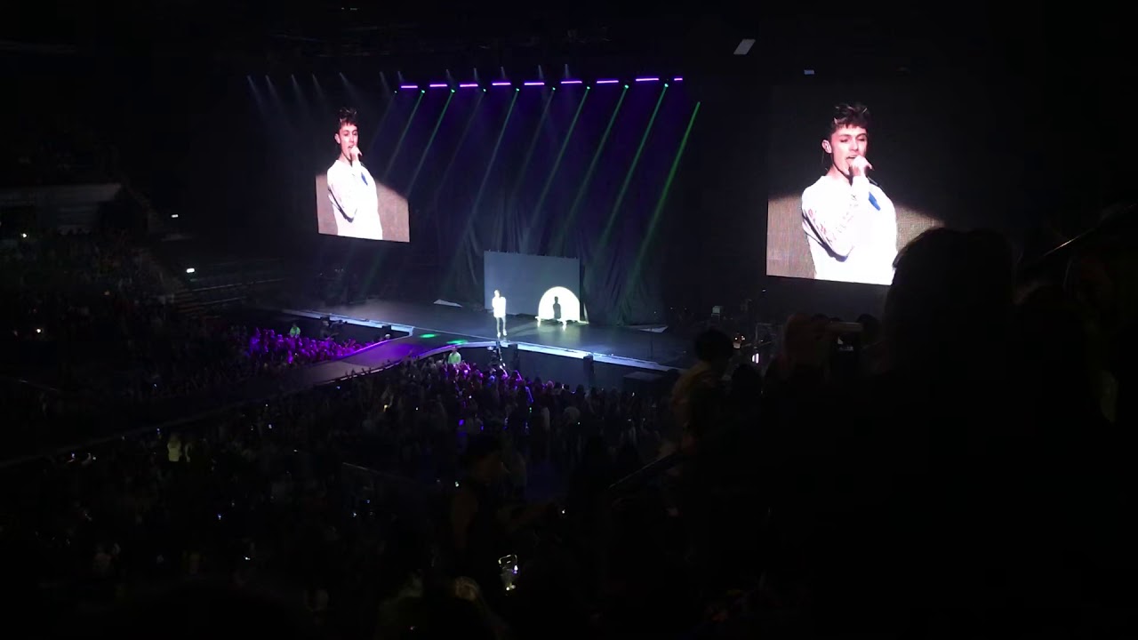 HRVY/ personal- HRVY ft Loren/ live 2018 - YouTube