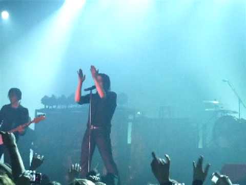 My Chemical Romance Headfirst For Halos live in belfast - YouTube