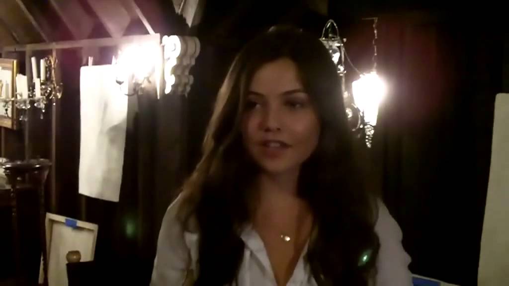 The Originals Preview: One-on-One with Danielle Campbell - YouTube
