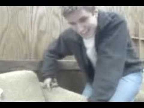 Two Men One Cup - YouTube