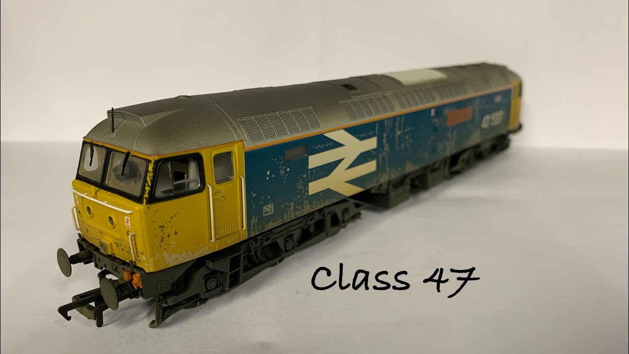 Opening the weathered BR large logo class 47 by Bachmann - YouTube