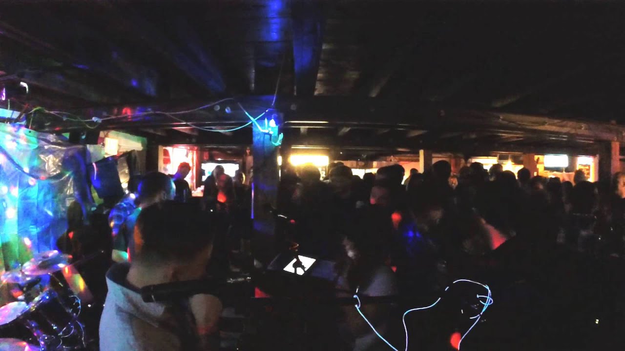 Uncle Stump LIVE 11/25/15: Puedo Ir Al Bano? - YouTube