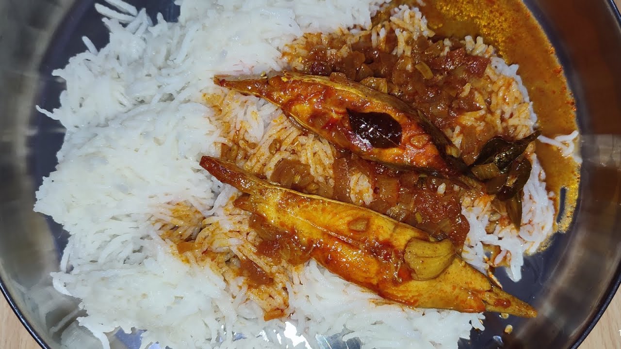 Fish Curry | Trevally Fish Gravy | Paarai Meen Kulambu | Fish Curry ...