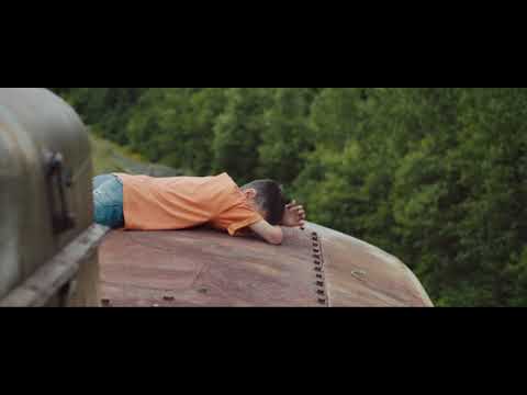 Fauve Trailer
