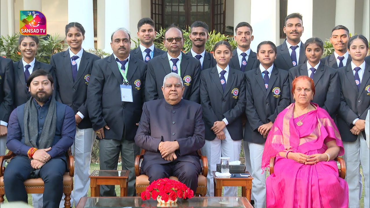 Vice President Jagdeep Dhankhar interacts with volunteers of NSS ...