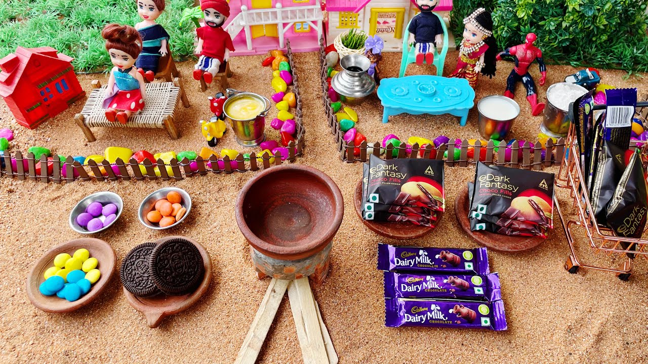 Miniature Dark Fantasy & Oreo Biscuits Chocolate Cake | Dark Fantasy ...