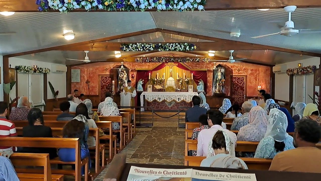 SSPX New Caledonia Mission - YouTube