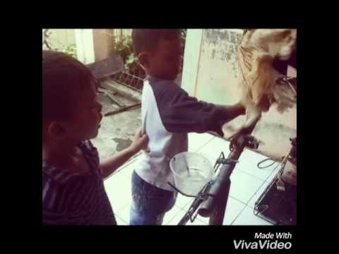Ngintip anak lagi mesum