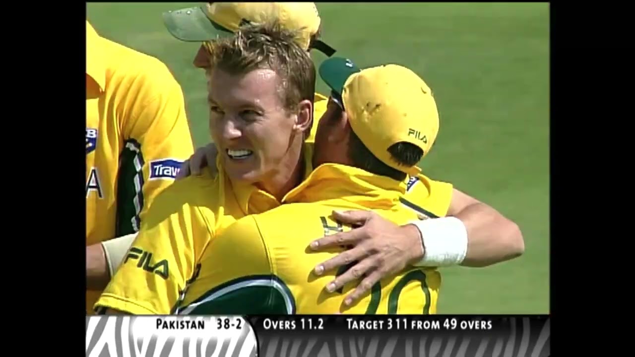 2003 Cricket World Cup Australia VS Pakistan - YouTube
