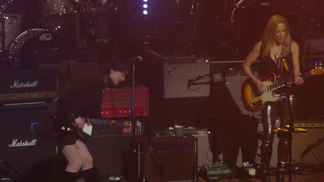"Real Gone" Sheryl Crow & St Vincent@Beacon Theatre New York 3/9/23 ...