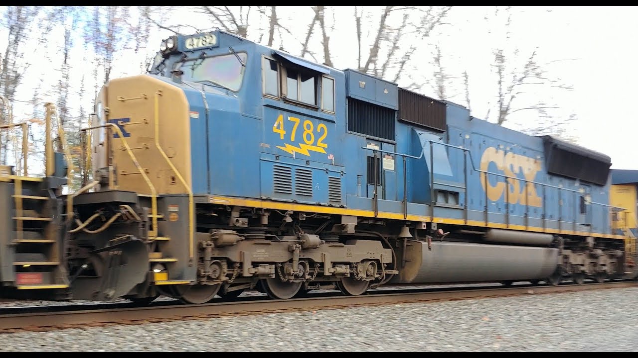 CSXT 5379, 4782, & 417 leading Q390 past Farnham, NY - YouTube
