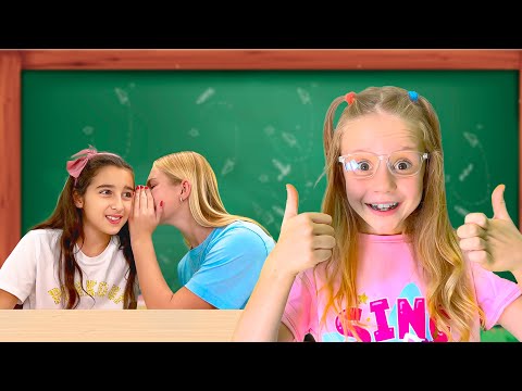 Nastya görme yeteneği zayıf olan okulda okuyor - çocuklar için 1 saatlik video dizisi