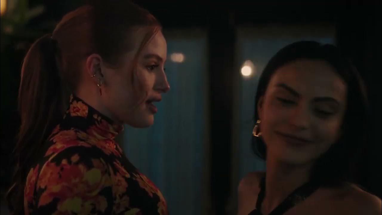 Riverdale 6x22 / Kiss Scene — Veronica and Cheryl (Camila Mendes and Madelaine Petsch) - YouTube