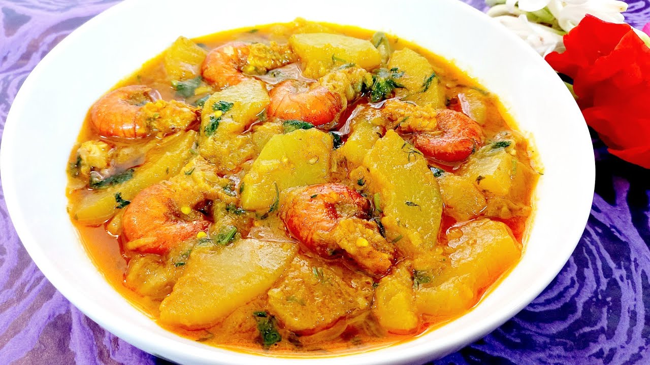 চিংড়ি মাছ দিয়ে খুব সহজেই স্কোয়াশ বা জুকিনি রান্নার রেসিপি | Chingri ...
