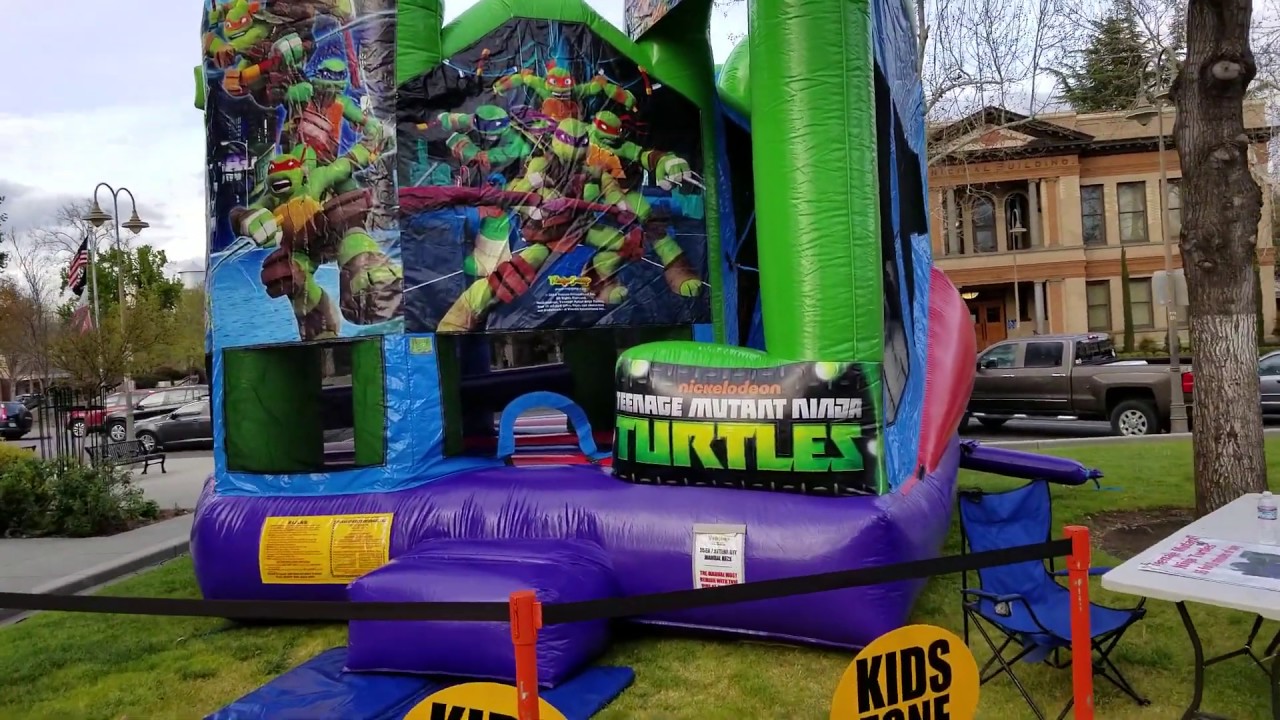 Teenage mutant ninja turtles bounce house - YouTube