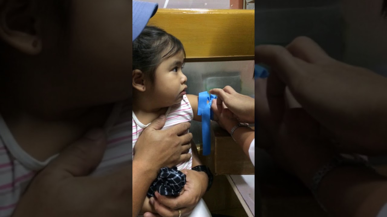 Brave baby not scared of injection - YouTube