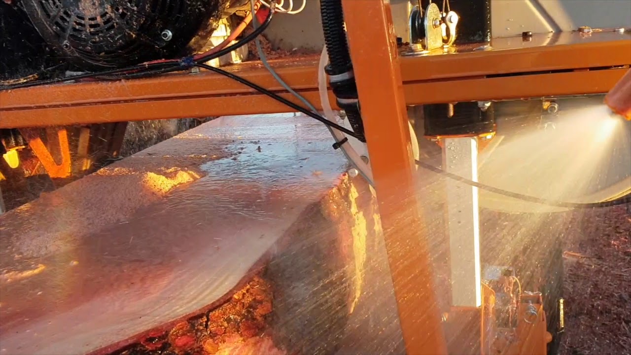 Norwood Lumbermate LM29 Mill vs OVERSIZED Log - YouTube