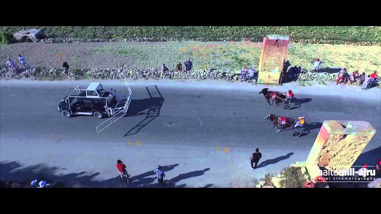 L-Imnarja :. Tiġrijiet taż-żwiemel - YouTube