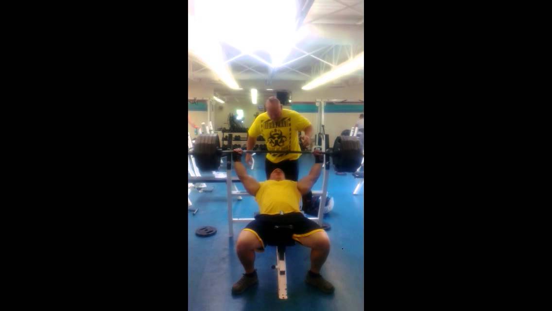 Allen Baria Bench Training 7-28-13 - YouTube