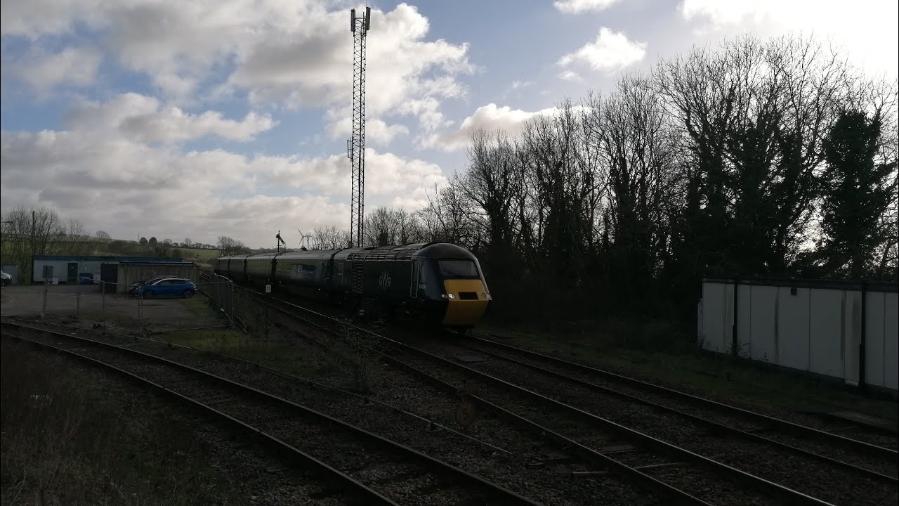 2C67 0800 Cardiff Central To Penzance Departing From Liskeard Railway ...
