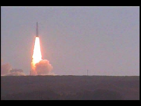 Titan IV Launch, Vandenberg Air Force Base, August 17, 2000 - YouTube