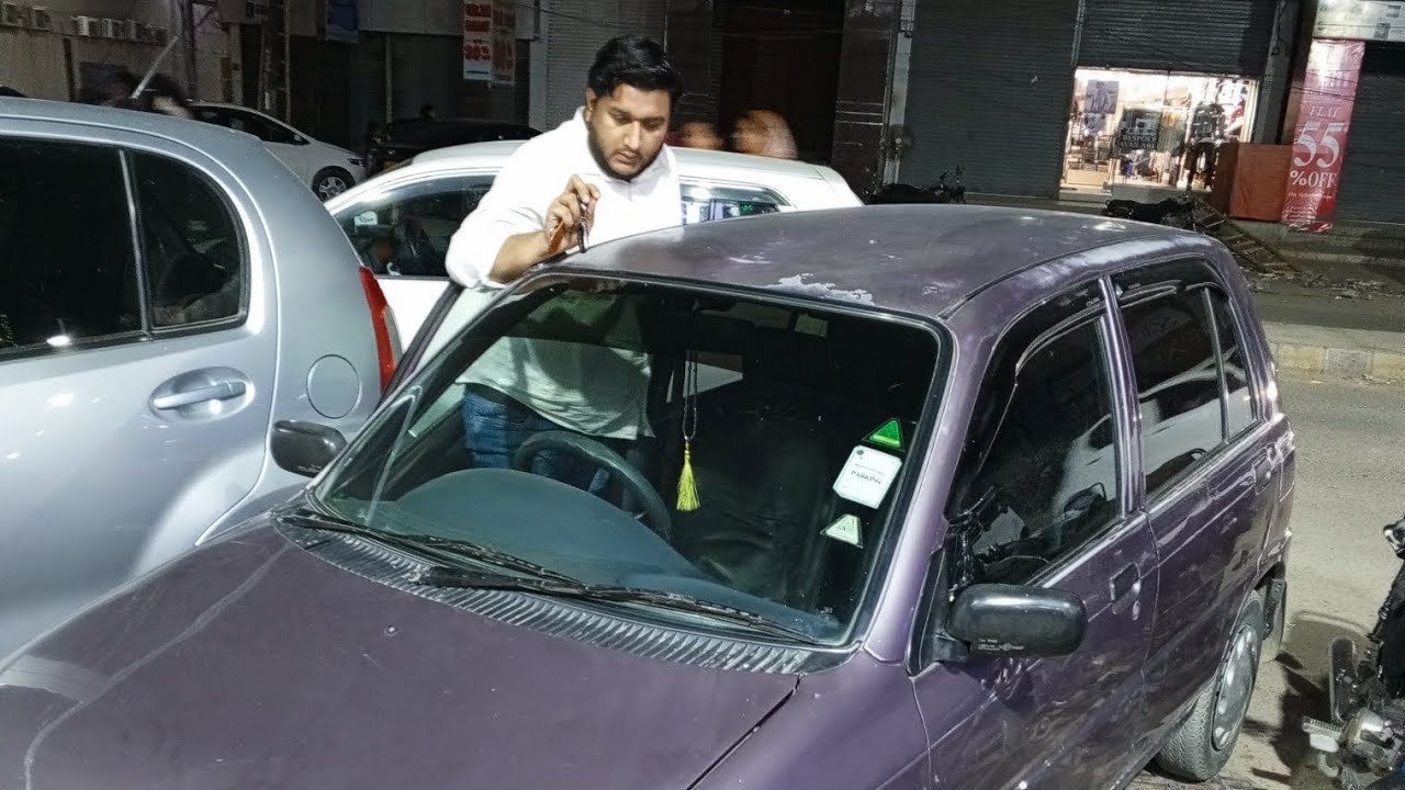 RED LIGHT AREA Saturday night view car driving vlog today beautiful ...
