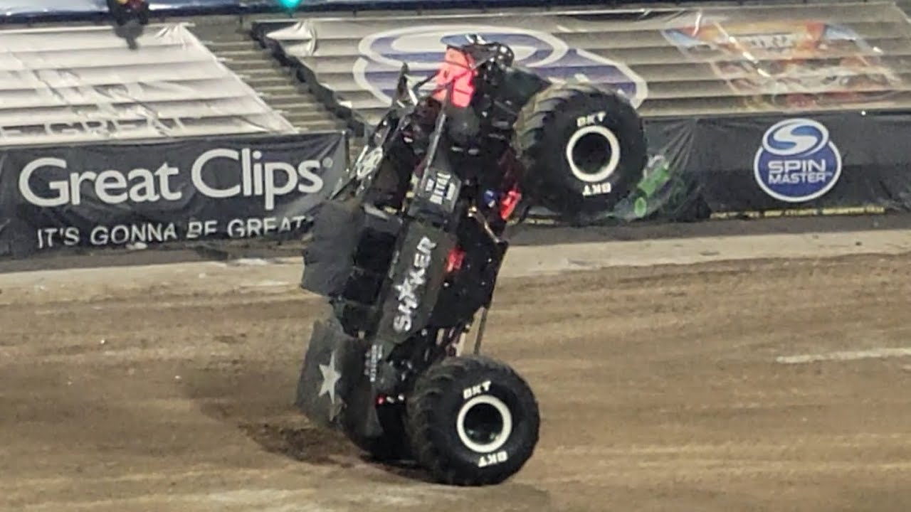 MONSTER JAM EL PASO 2023 SHOW 1 SHAKER (2 wheel skills) - YouTube