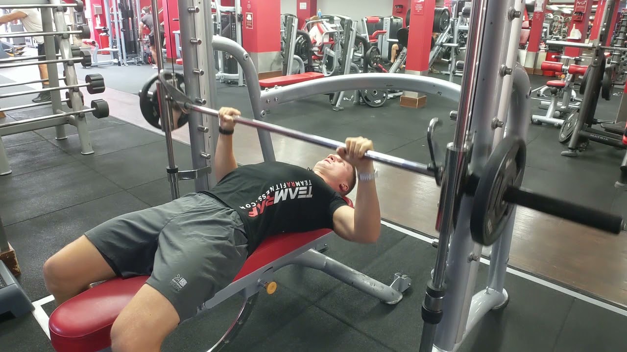 Smith Machine Flat Bench Chest Press 3/4 movement (not full ROM ...