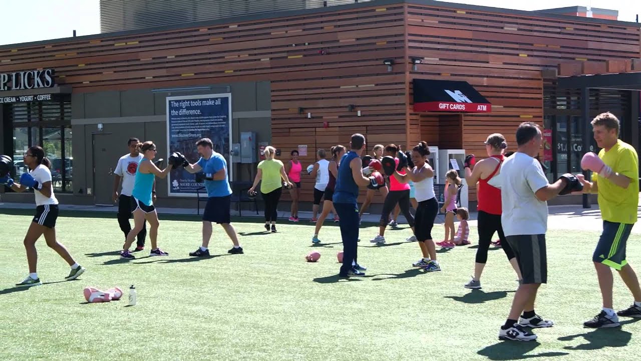 cardio kick fitness fun group training - YouTube