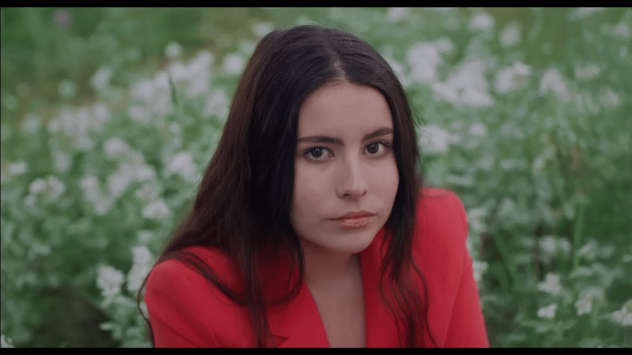 Amanda Álvaro, me maten - El Frío - YouTube