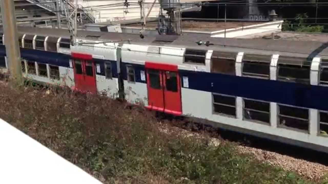 Z5600 RER C - YouTube