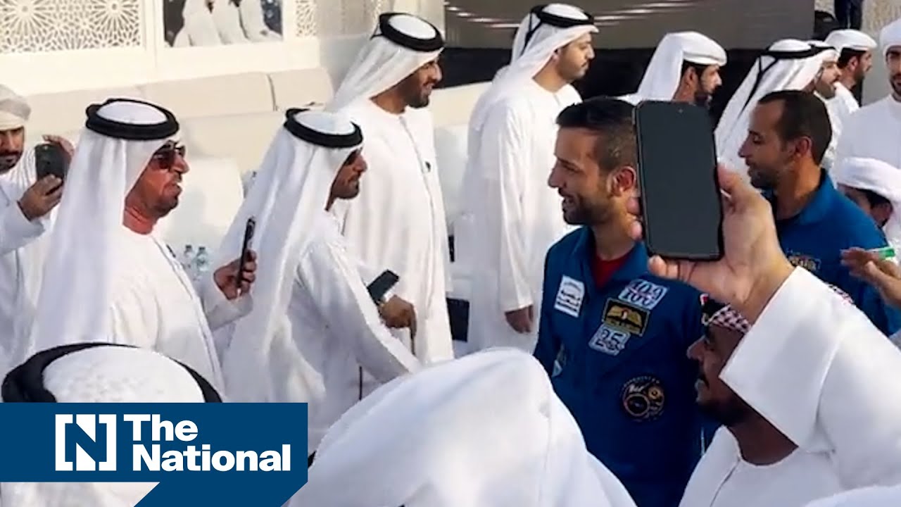 Sultan Al Neyadi is welcomed back to hometown - YouTube