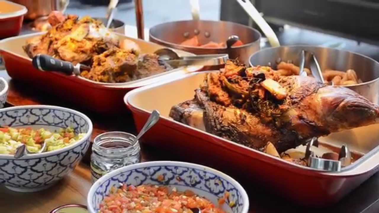 Sunday brunch at Hyatt Regency Phuket Resort - YouTube