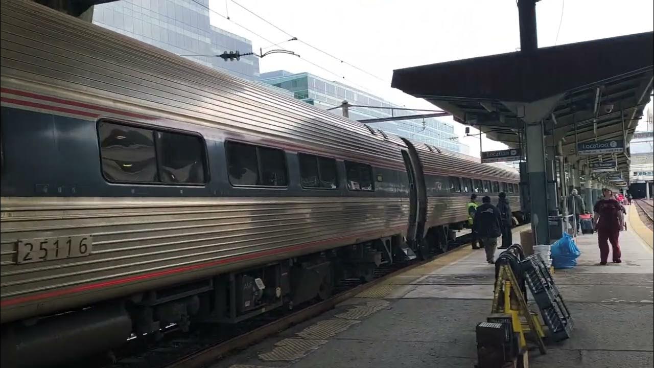 Amtrak Floridian Train # 40 (Chicago Bound) Washington DC Union Station - YouTube
