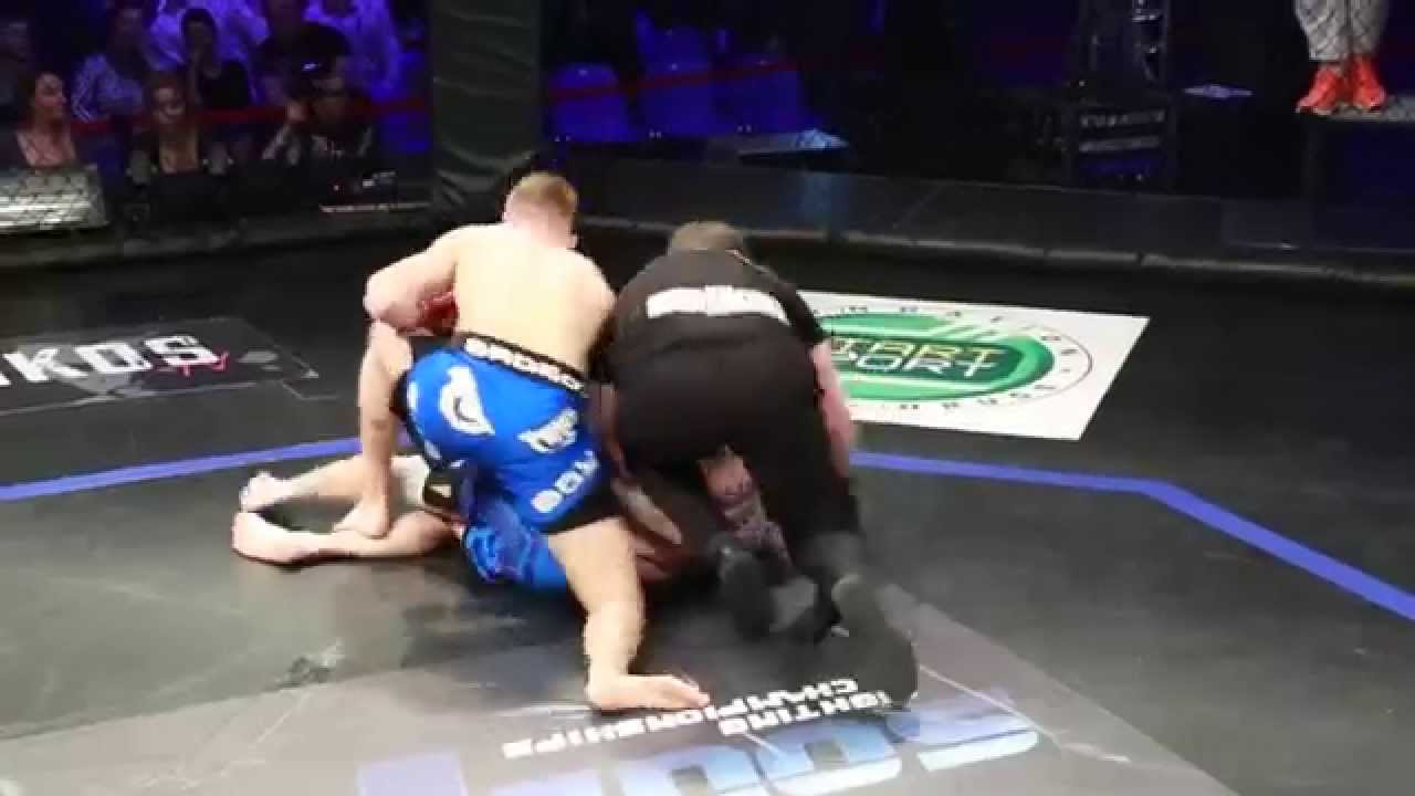 Emil Waszak vs Tomasz Matusewicz @ Soul FC 21.03.2015 [Pakol TV] - YouTube
