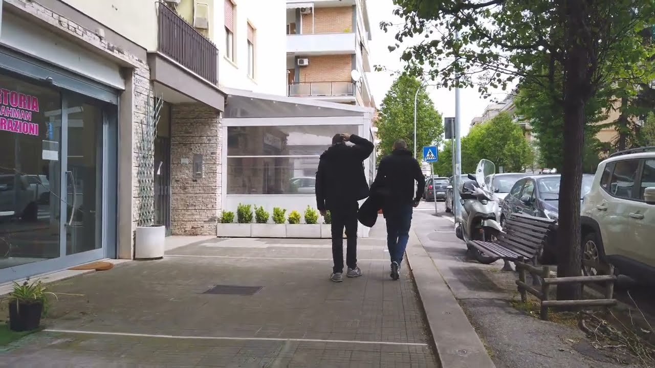 Just a NORMAL DAY at STREET in Rome Italy 🇮🇹 | Lets WALK!!🚶‍♂️- 4K HDR ...