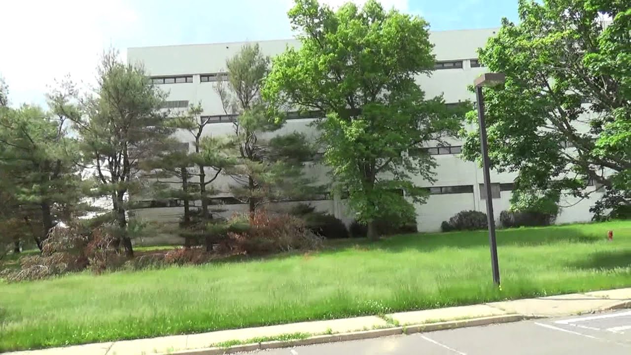 Super Mike" Minervini of RE/MAX Generations takes you through the Fort ...