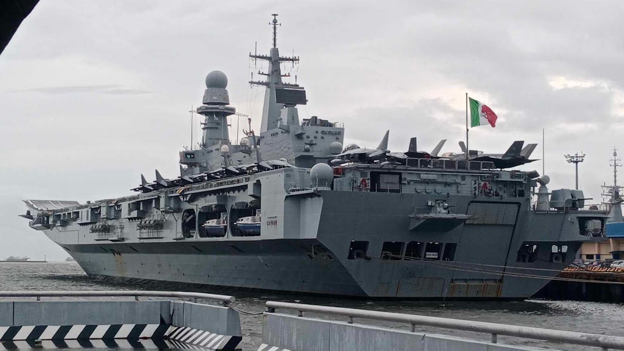 Italian navy's flagship ITS Cavour (C-550)🇮🇹 docked at Manila's naval ...