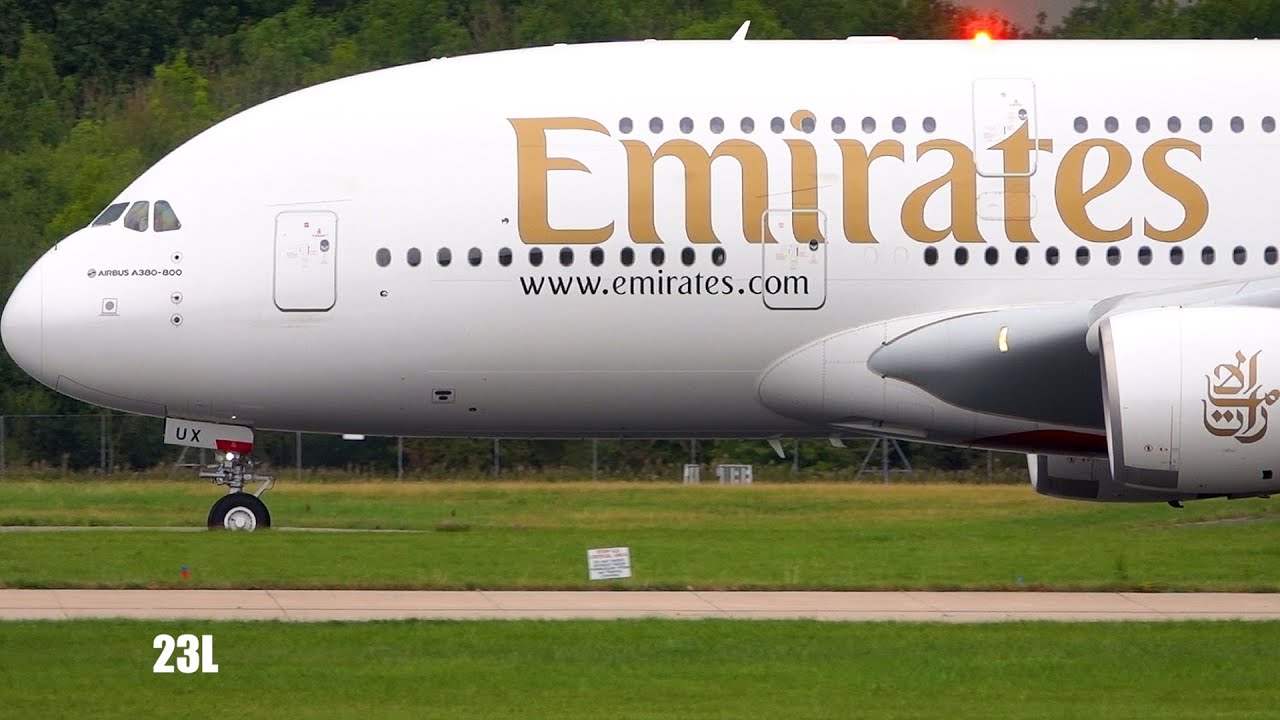 Superb Landing Emirates Airlines Airbus A380-842 A6-EUX EK19 Dubai DXB ...