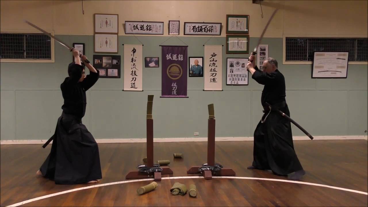 Toyama- & Nakamura Ryu Tameshigiri Partner-drill: timing is the essence ...