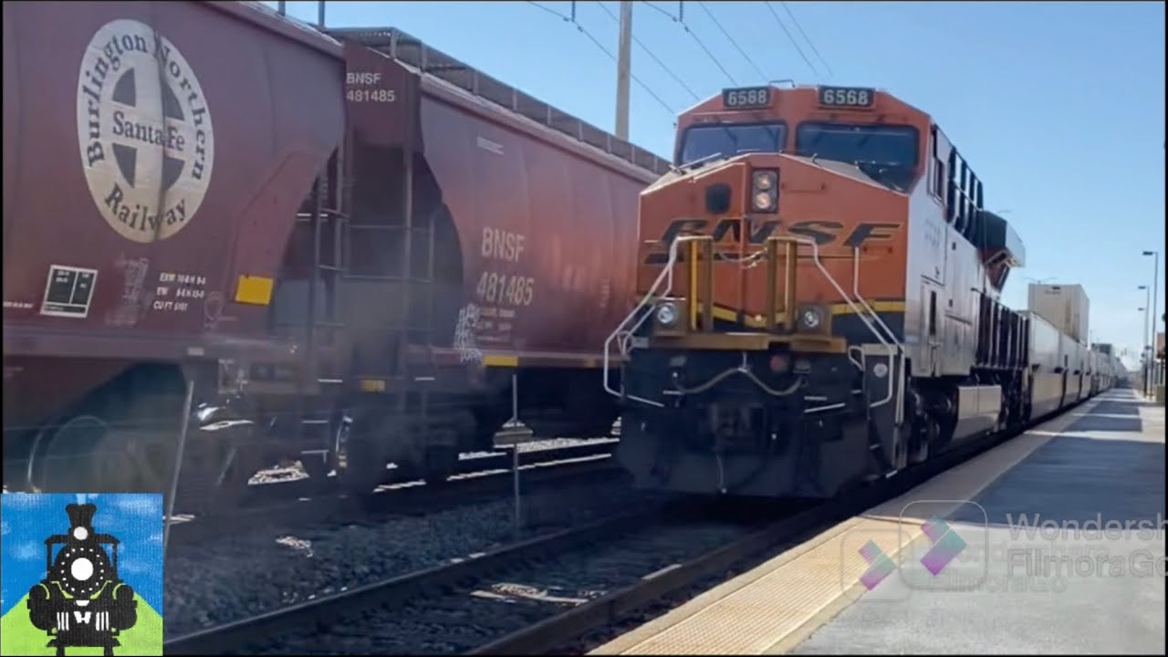 FAST BNSF Freight Train Going Through The Station! - YouTube