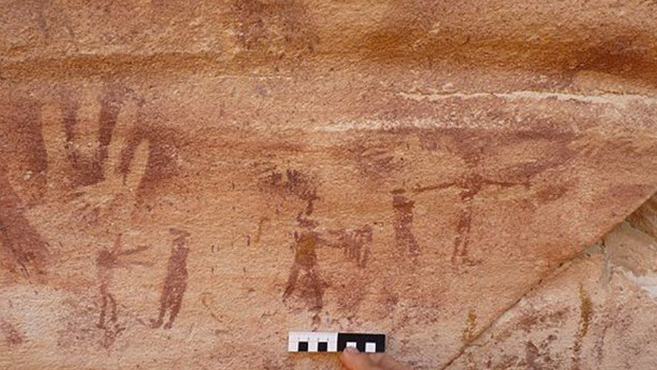 8000 Year Old Hand Prints Were Not Made By Humans - YouTube