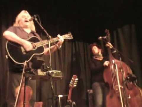 Phil Beer Performing the Little Feat classic "Willin' - YouTube
