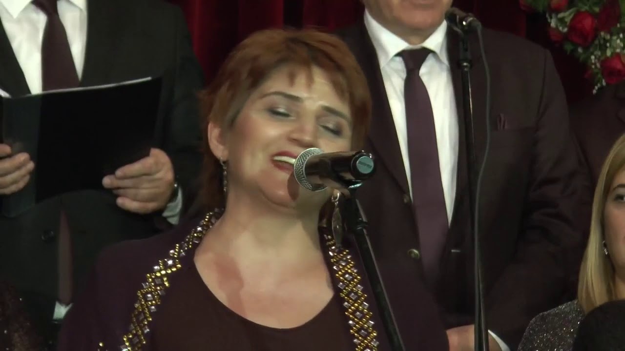 Sevim Seçkin Gönül Ezgileri Korosu - Solist Aysel CAN EKŞİ - Dam Üstüne ...