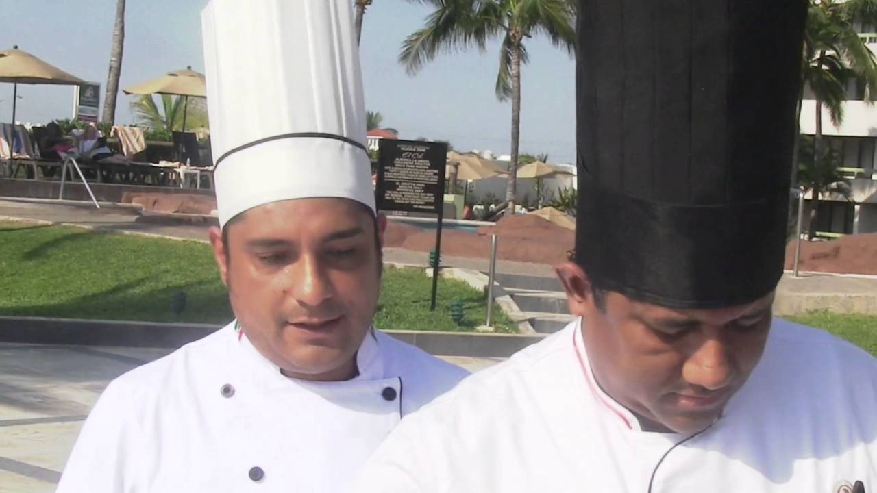 Seared Tuna Recipe on The Sporting Chef - YouTube
