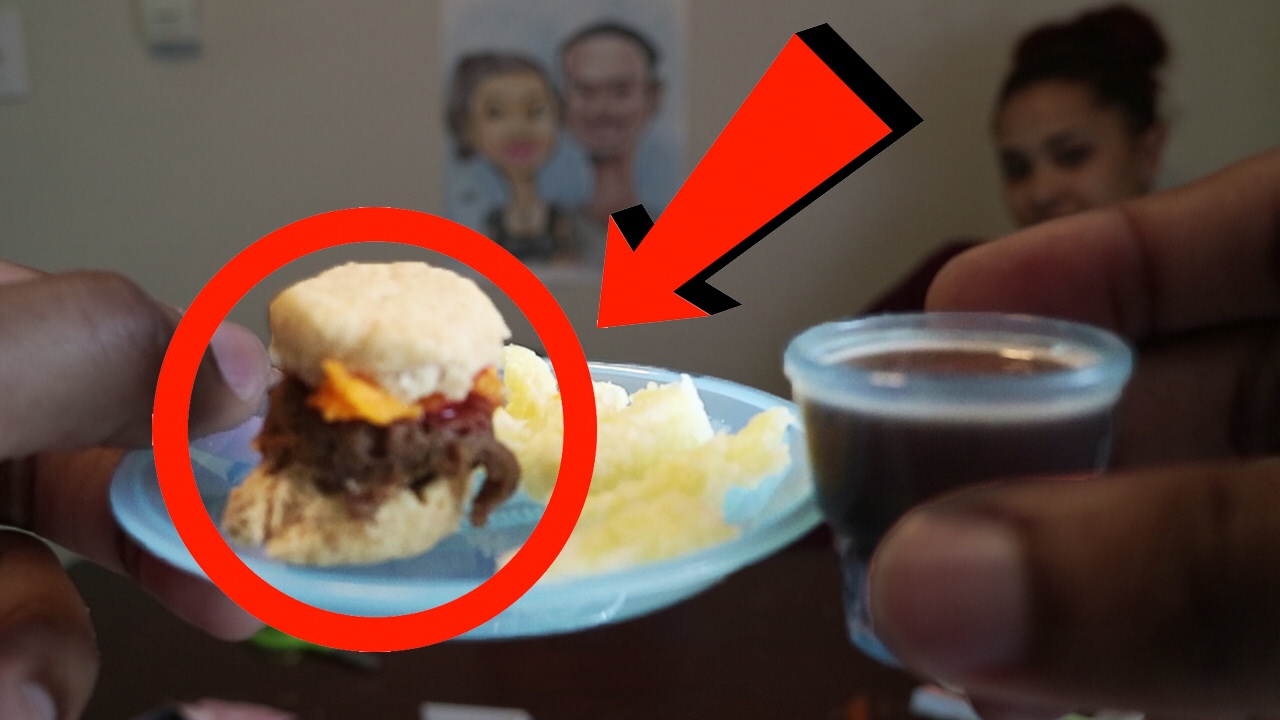 MAKING THE WORLD'S SMALLEST BURGER! - YouTube