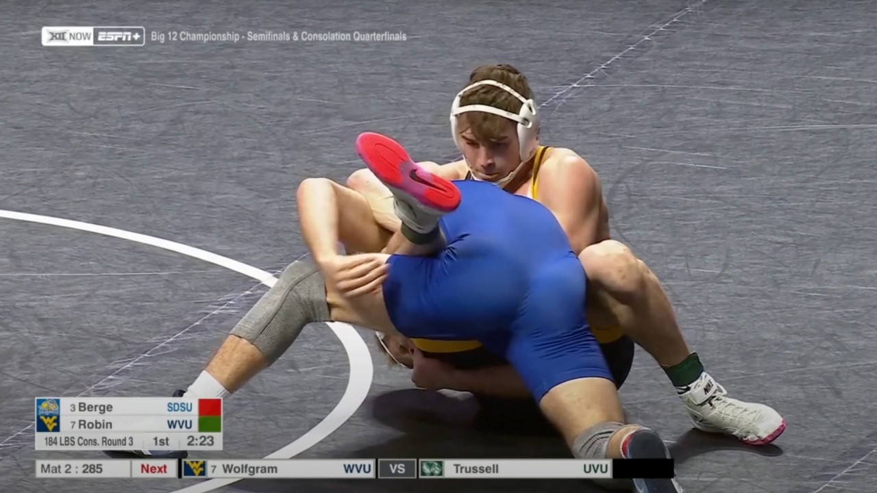 184lbs Bennett Berge (South Dakota State) vs Dennis Robin (West ...