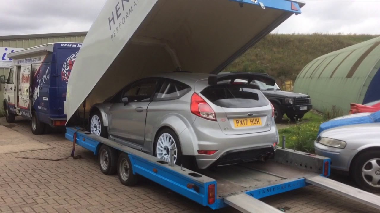 How to transform the look of a Ford Fiesta R5 with wrap - YouTube